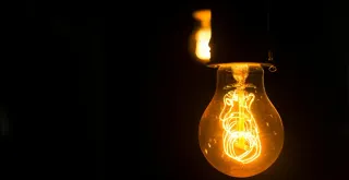 Tarif Listrik PLN per kWh 2025 Terbaru untuk Semua Pelanggan - Poskota