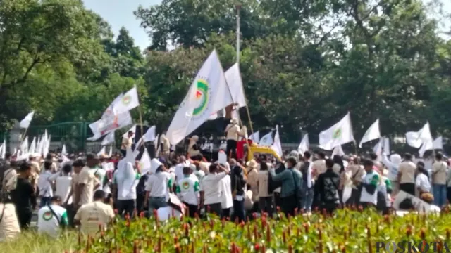 7000 Massa Gelar Aksi Damai di Patung Kuda, Dukung Program Prabowo dan ...